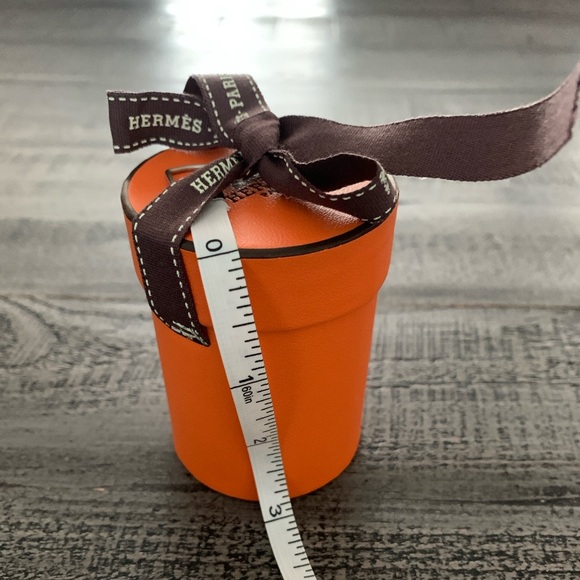 Hermes | Other | Herms Orange Gift Box With Brown Ribbon 2x3 Rounded ...